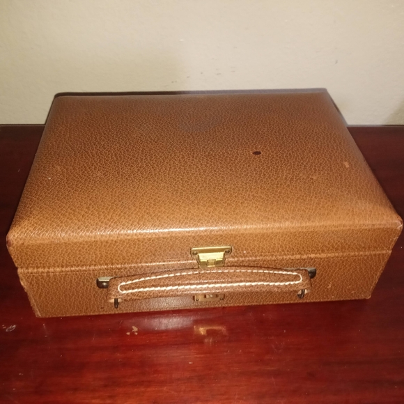 Vintage | Storage & Organization | Vintage Leather Jewelry Box Suede ...